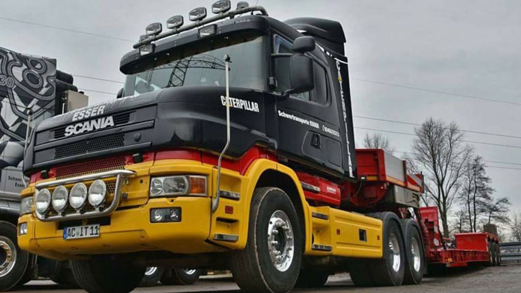 Scania-T-580-mit-Auflieger - Schwertransporte Esser